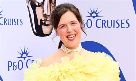 Bold Rosie Jones Confronts Trolls Aggressions