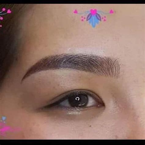 Хөмсөг шивээс сормуус суулгалт