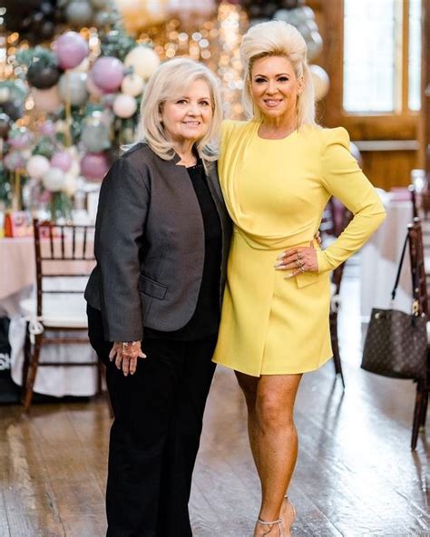Foto Di Veronica Brigandi And Theresa Caputo