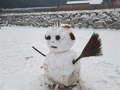 녹천농원캠핑펜션 겨울놀이⛄️ 눈사람만들기 눈썰매타기 겨울캠핑 캠핑그램 캠퍼그램 글램핑추천