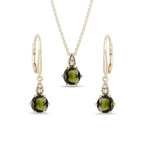 Halskette Und Ohrringe Aus Gold Mit Diamanten Klenota
