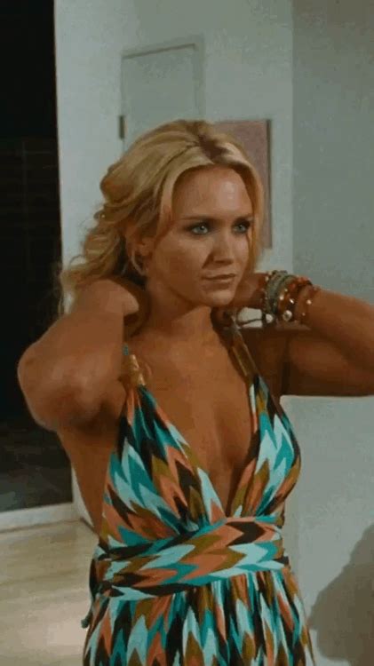Rubia Muestra Sus Tetas Mazterx