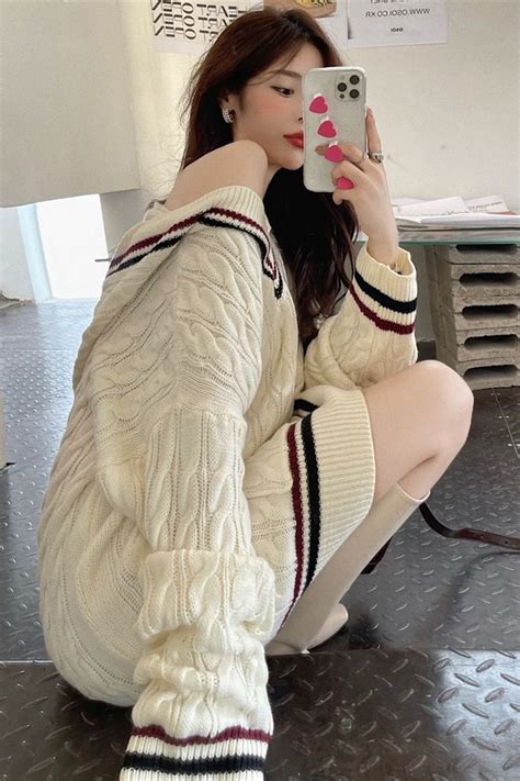 하프닌 라인 배색 꽈배기 후디 니트 오버 루즈핏 여리 V넥 브이넥 러블리 꾸안꾸 유니크 가을 겨울 스웨터 긴팔 티셔츠 위시버킷