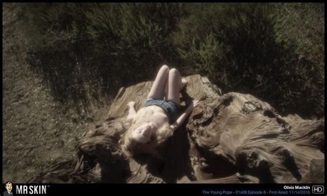 Tv Nudity Report Shameless Westworld Masters Of Sex The Young Pope Graves The Romeo