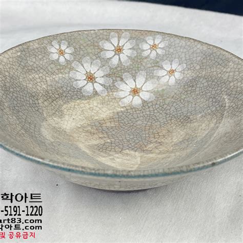 일본 도자기 그릇 찻그릇 다완 다도용품 예쁜그릇 찻사발 차도구 꽃그림 송학아트 옛날물건ㅣ골동품ㆍ고가구ㆍ도자기ㅣ영상소품 ㅣ엔틱인테리어소품