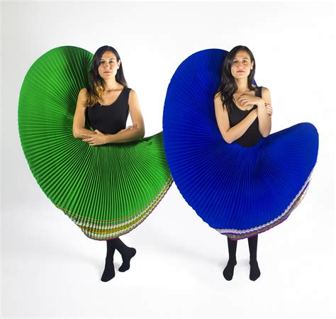 Las Áñez Presentan Su Sencillo Canción De Amor”