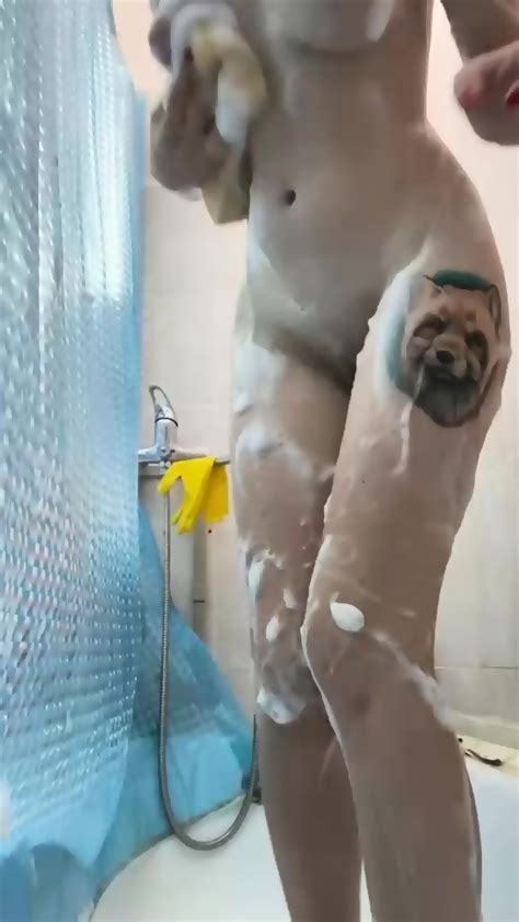 Teen Showering Eporner