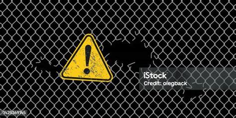 보안 찢어진 금속 메쉬 체인 울타리 벡터 일러스트레이션에 대한 경고 표시 생물학적 감염 바이러스 전염병 위험한 산업 지역의 위험이있는 지역에 대한 3d 현실적인 보호 국경