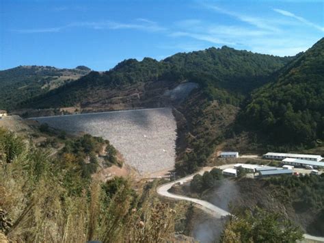 ИЗГРАДБА НА БРАНИ Гранит