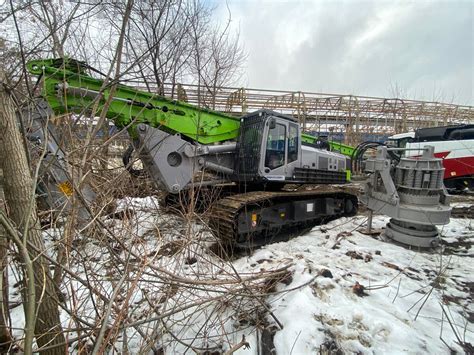 Купить б/у Zoomlion Буровые установки в Энгельсе: зелёный буровая ...