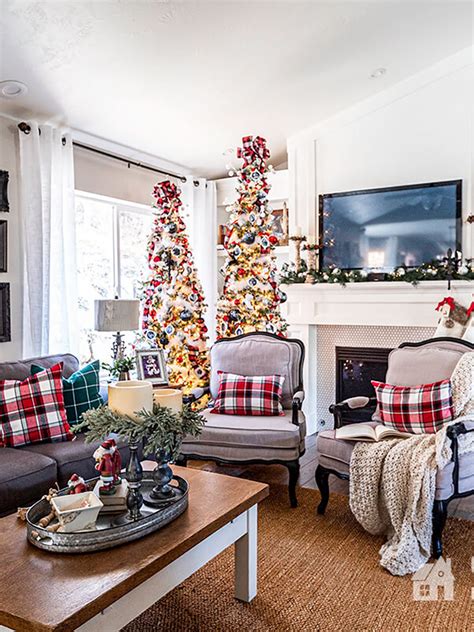 Cozy Traditional Christmas Decorating Ideas