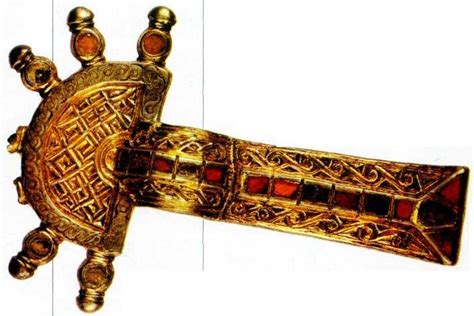 Застёжка-фибула. Франки. VII—VIII вв.