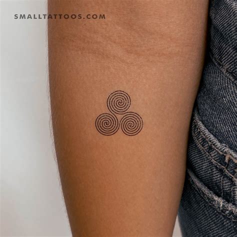 Irish Triskelion Tattoos Celtic Triskelion Tattoo Printable Figure