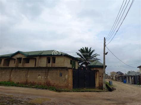 For Sale Block Of 4 Units Of 3 Bedroom Flats On A Two Plots Of Land