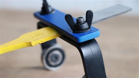 How To Make A Chisel Sharpening Jig Mistry Maketool