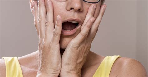 Adult Film Actress Sparks Family Drama After Telling Her Fianc S Aunt That She Waxed Her Armpit