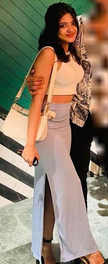 Nandhana Varma 🤤 R Malluhorny