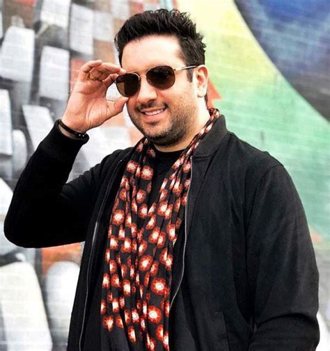 زمین‌گیر شدن امید حاجیلی خواننده پاپ با یک بیماری ساده علت چیست؟ عکس