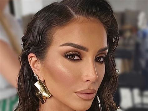 Край на слуховете Алекс Богданска проговори за мъжа до себе си Снимка Звезди Woman Bg