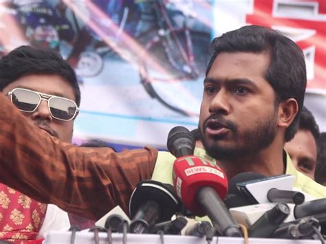 তরুণরা আবারও রাস্তায় নামবে তখন কেউ ছাড় পাবেন না তরুণরা আবারও রাস্তায় নামবে তখন কেউ ছা