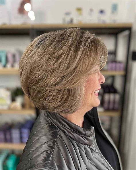 24 Modern Medium Shaggy Hairstyles Women Over 60 Can Pull Off Stacked