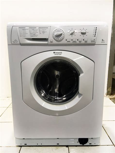 Б/у Стиральная машина Ariston ARSL100