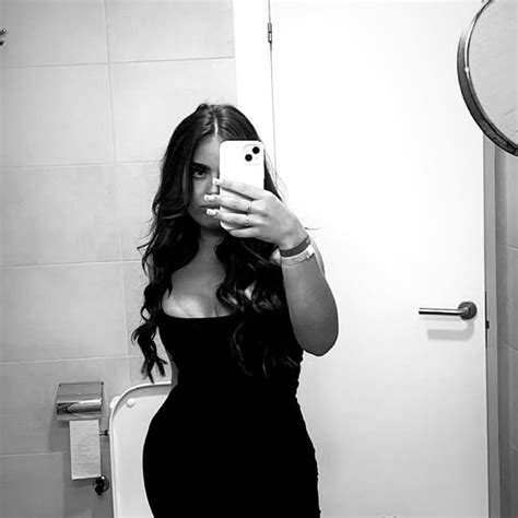 Llucystorey Threads Say More