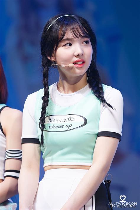 160425 Cheer Up 쇼케이스 Part1 연예인 나연 9월 22일