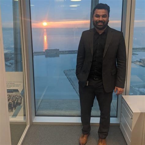 Dhiraj Shetty Analyst Tender Management Cma Cgm Logistics Xing