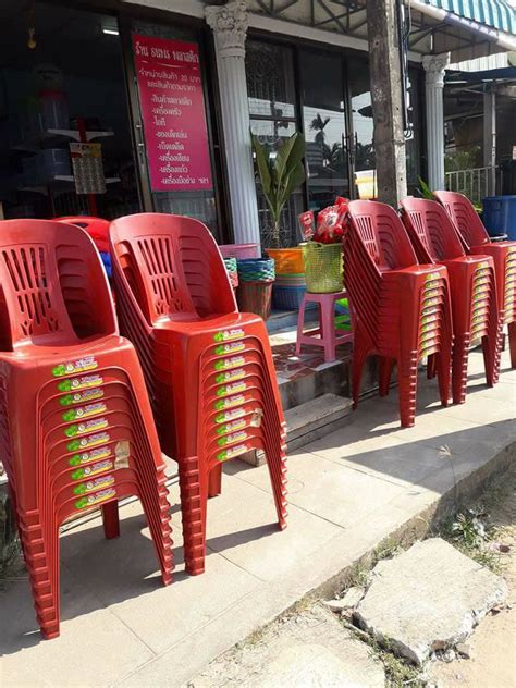 ร้านธนพร พลาสติก วาปีปทุม จำหน่ายพลาสติก เก้าอี้ ถังน้ำ กล่องเอนกประสง ตะกร้า และอื่นอีกมากมาย