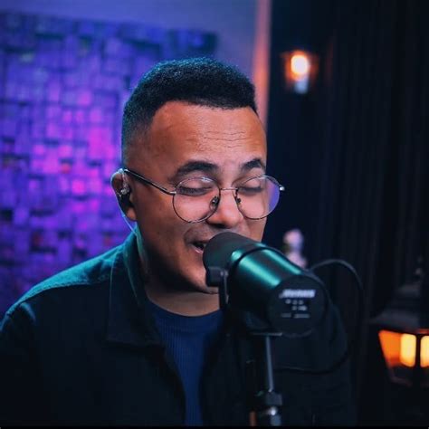 E L V I S N O G U E I R A 🎙 Elvisnogueiraoficial • Threads Say More