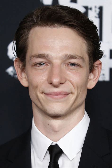 How Old Was Mike Faist In Actoragecheck