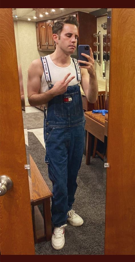 Pin By Madeline On Benjamin ️ Ben Platt Dear Evan Hansen Musical