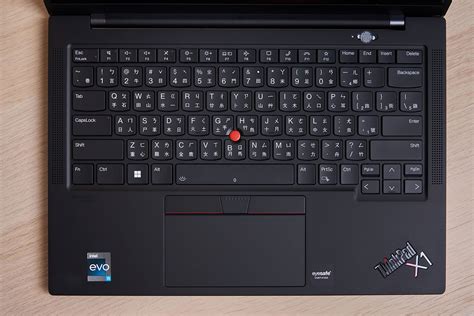 Thinkpad X1 Carbon Gen10 深度評測：歷經十年淬鍊，依舊讓人驚艷的輕薄商務筆電！ T客邦