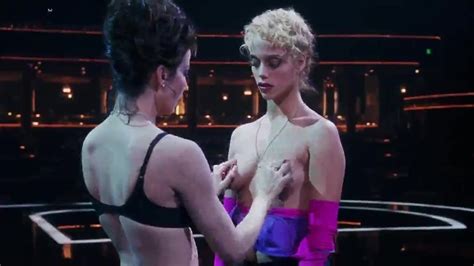 Elizabeth Berkley Nude Porn Videos Sex Tapes Xhamster