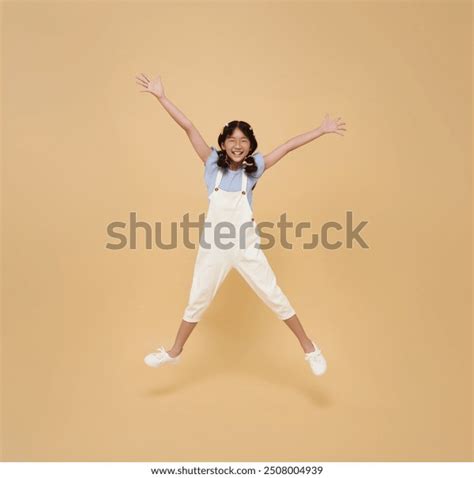 Nackt Der Schule Images Stock Photos And Vectors Shutterstock