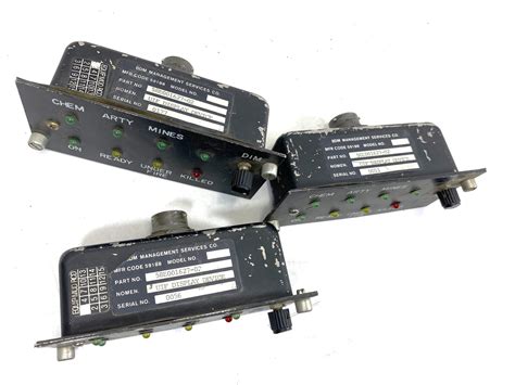 UIF Display Device Omahas Army Navy Surplus