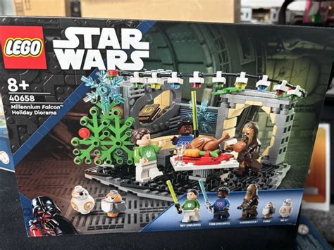 Lego Star Wars 40658 Millennium Falcon Holiday Diorama New And Sealed