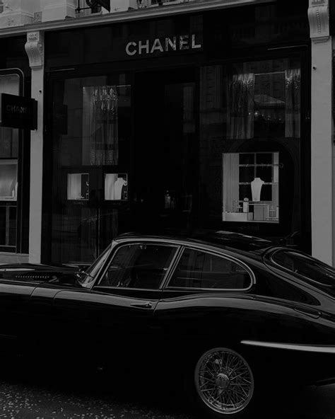 Avery Grambs In The Inheritance Games