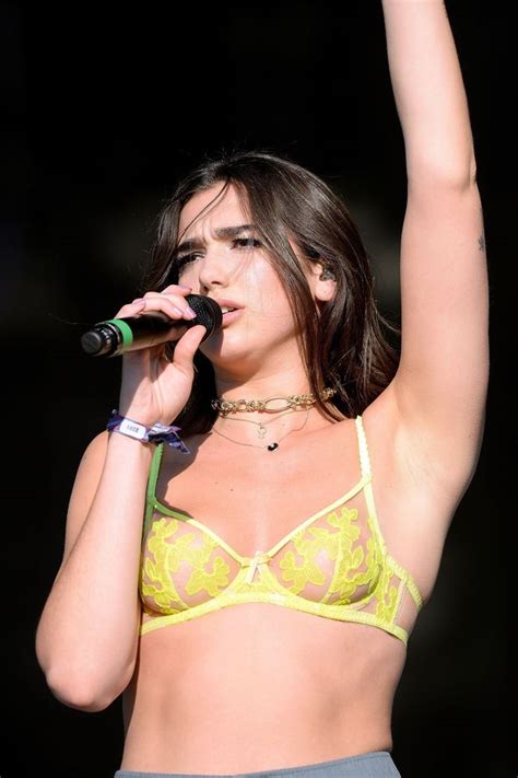 Foto Dua Lipa