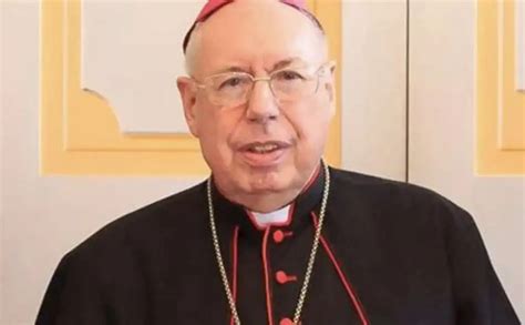 Pure La Morte Fa Show La Tristissima Fine Di Monsignor BacquÉ 87 Anni Morto Per Infarto In Via