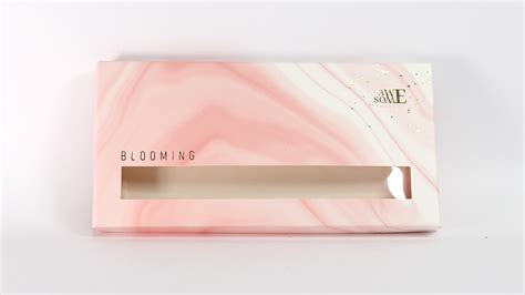 네일세트 패키지제작 유광금박이 돋보이는 어썸네일의 매니큐어 세트 박스 박스메이커스팩토리엠 박스제작 전문업체