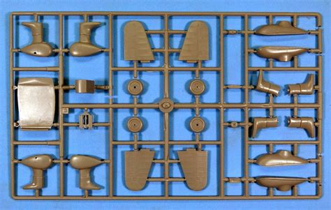 Plastic Models On The Internet November 2014