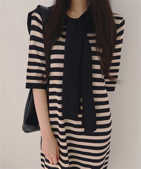 ★추천★ 숄 일체형 숄 세일러 카라 스트라이프 기본핏 반팔 소매 H라인 니트 미디 원피스 줄무늬 봄 여름 입기편한 데일리룩 캐주얼 나들이룩 마실룩 일자라인 체형커버