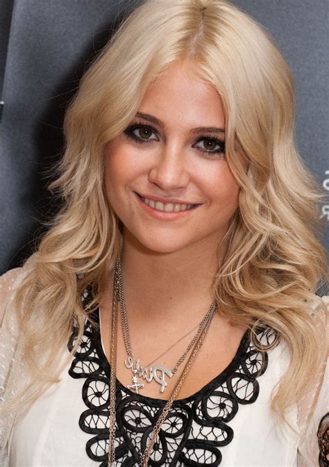 Video Pop Singer Pixie Lott Ass • Fappening Sauce