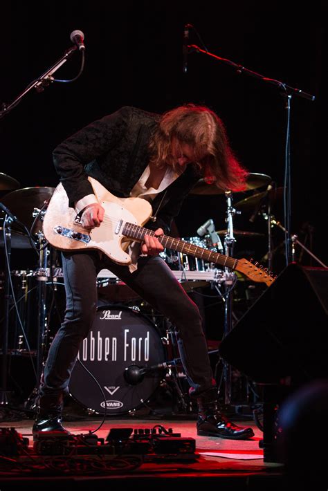 Robben Ford Fingerstyle Methode Blues Robben Ford Linizd