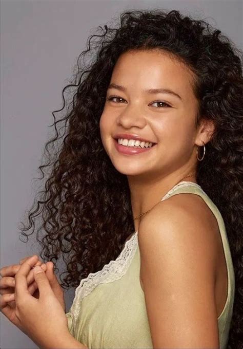 Catherine Lagaaia In Soft Curls And Natural Glow Beauty Look • Celebmafia