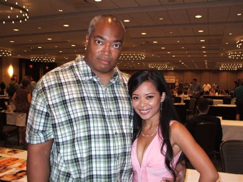 Miss Luana Lani Lesbian Cumception