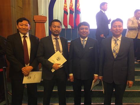 Хан Уул Дүүрэгт бие дааж нэр дэвшигч нарыг дэмжих грүпп Facebook