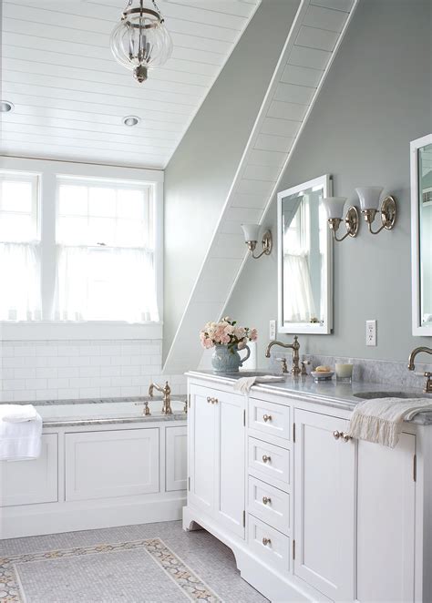Traditional White Bathroom Ideas